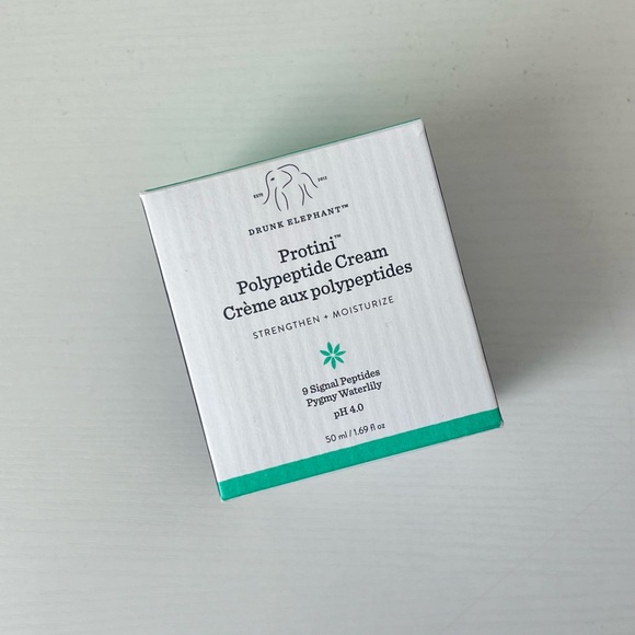 Drunk Elephant | Skincare | Drunk Elephant White And Green Moisturizer ...